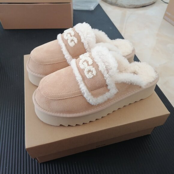 UGG | Shoes | Ugg Violet Shearling Platform Slipper | Poshmark